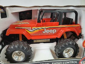 Радиоуправляемая машинка New Bright Jeep Wrangler Rubicon, пластик, 8 ...